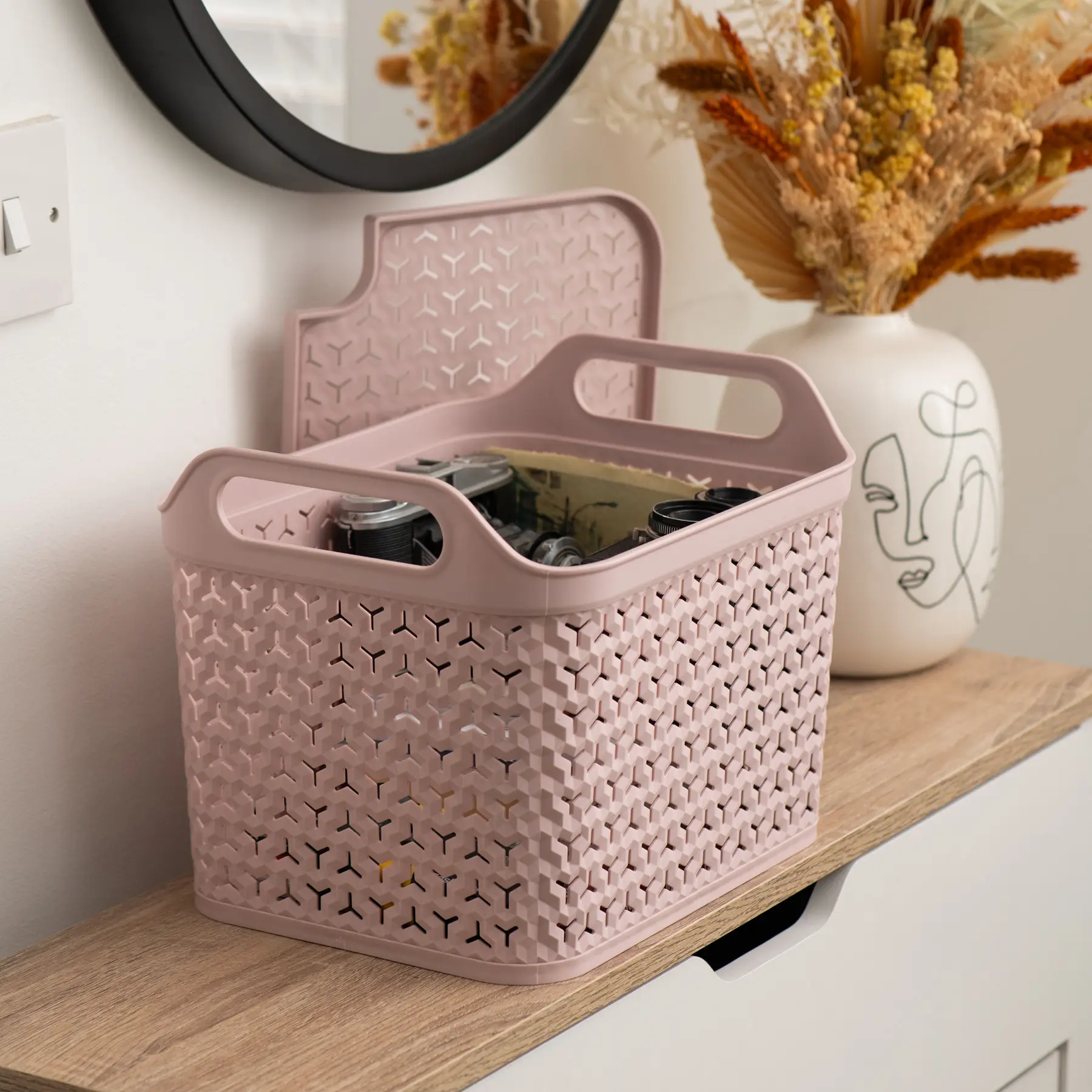 Strata Medium Urban Store Basket With Lid - 14l-blush Pink | Storage ...